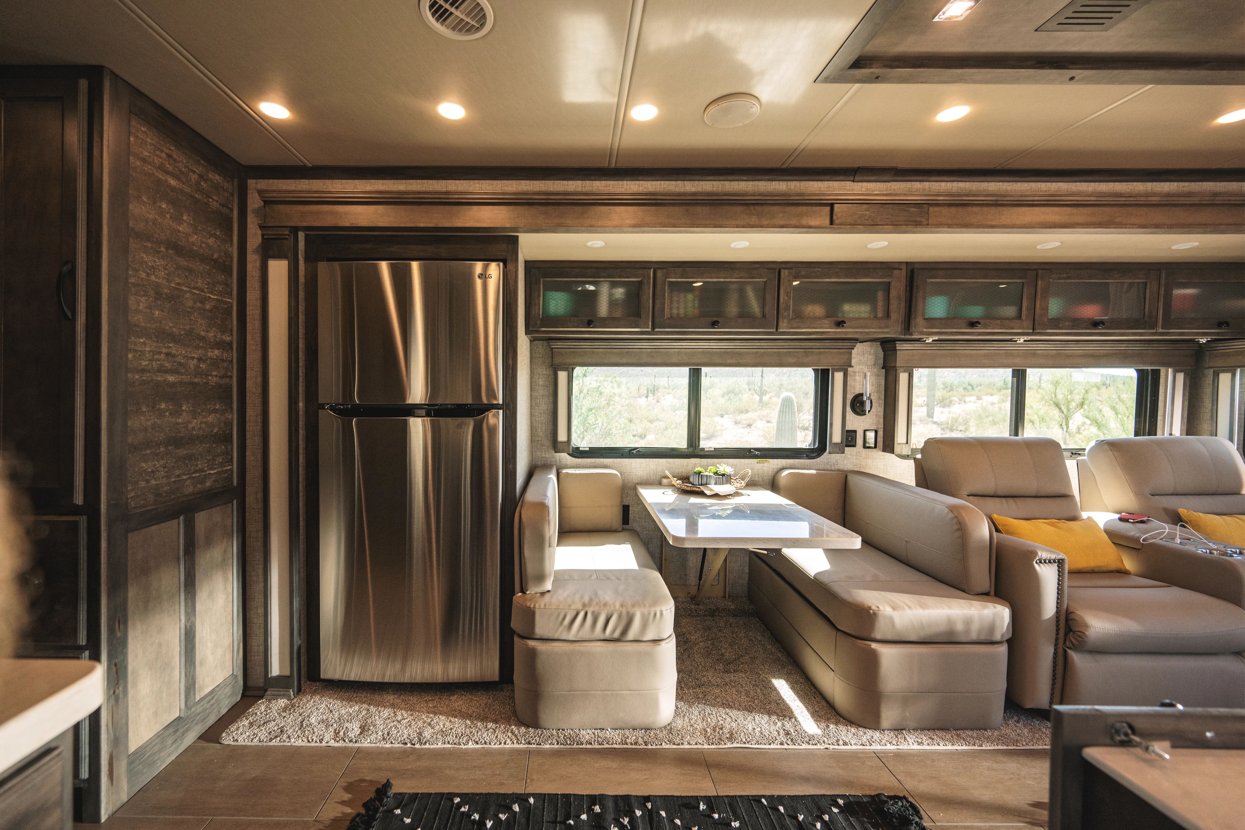 What Is a Class C Motorhome and What Do They Offer? - THOR Industries